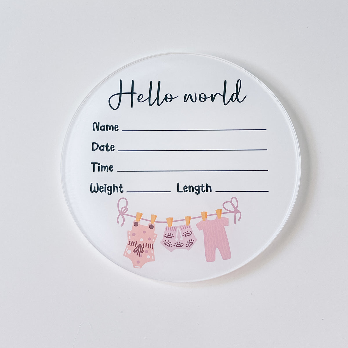 Newborn baby announcement plaque - Girl clothes design – Wombat Laser